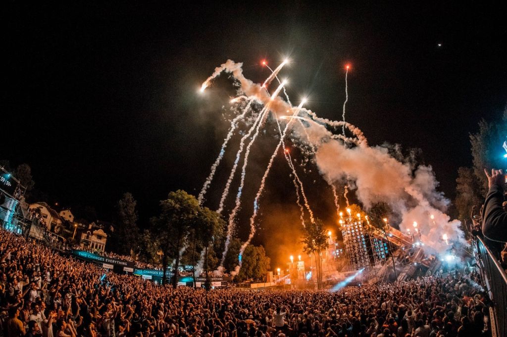 20 photos from Lovefest that will make you wish you were there - Techno ...