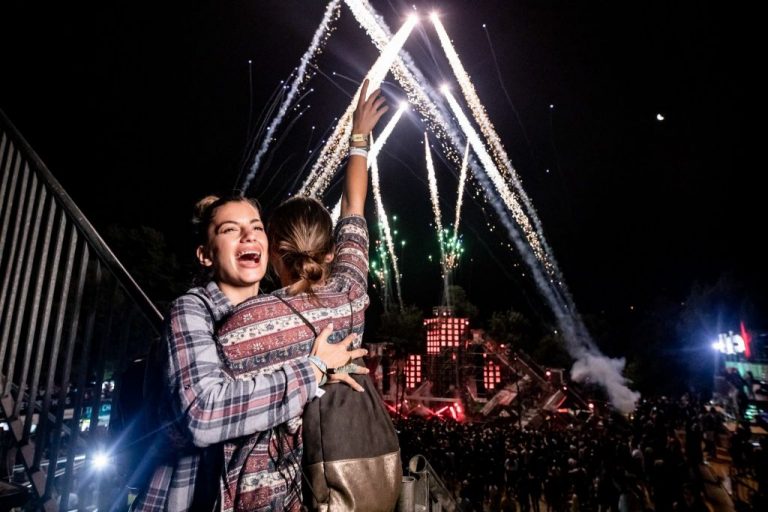 20 photos from Lovefest that will make you wish you were there - Techno ...