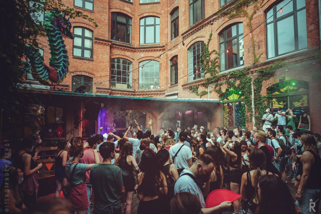 Club Zoom In – Ritter Butzke - Techno Station