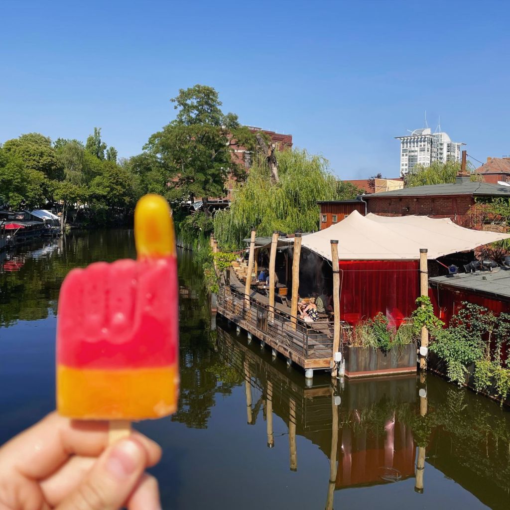 Club Zoom In – Club der Visionaere - Techno Station