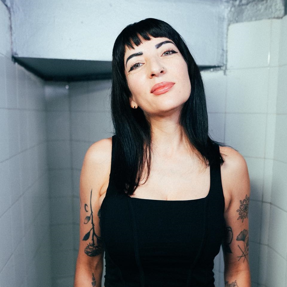 Juliet Fox is back on her record label TREGAMBE with 'Miss U' - Only Techno